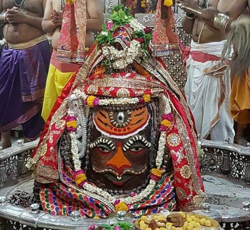 संकट मोचक महाकाल का शिवलिंग ही संकट में, जानिए आखिर क्या है वजह ...