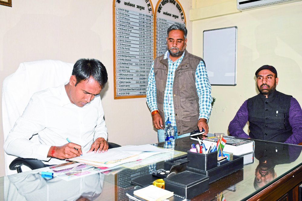 नवागत निगमायुक्त ने दी ज्वायनिंग, कहा- शहर को समझने केबाद तय करूंगा ...