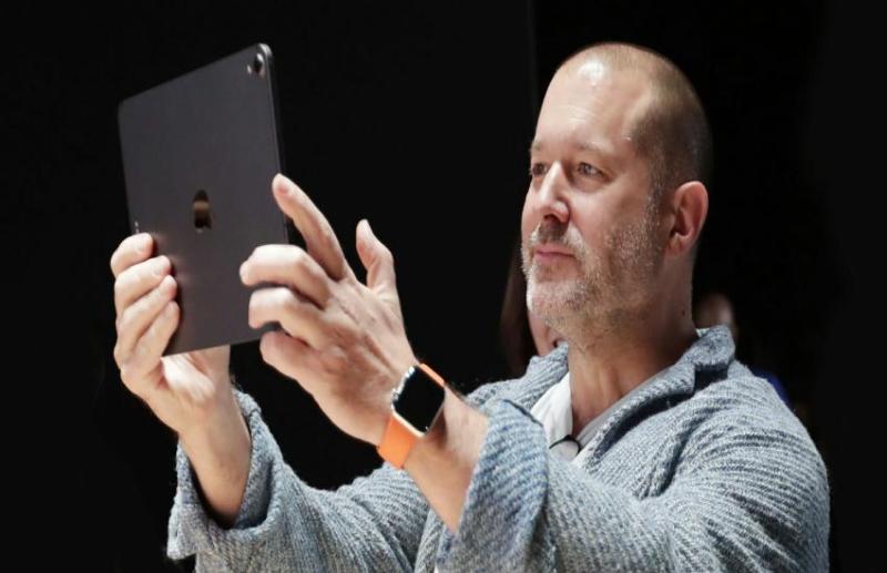 Jony Ive के इस्तीफे से एक ही दिन में Apple की मार्केट वैल्यू 9 अरब डॉलर ...