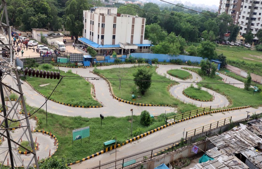 Ahmedabad जानें किस राज्य में अब ऑटोमेटिक गियर वाली कार से भी दे सकेंगे ...