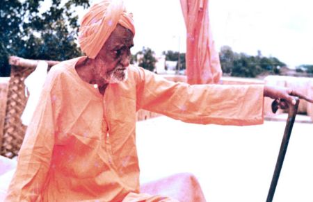 आजाद भारत के पहले संन्यासी सांसद स्वामी ब्रह्मानंद, लोधी समाज मना रहा ...