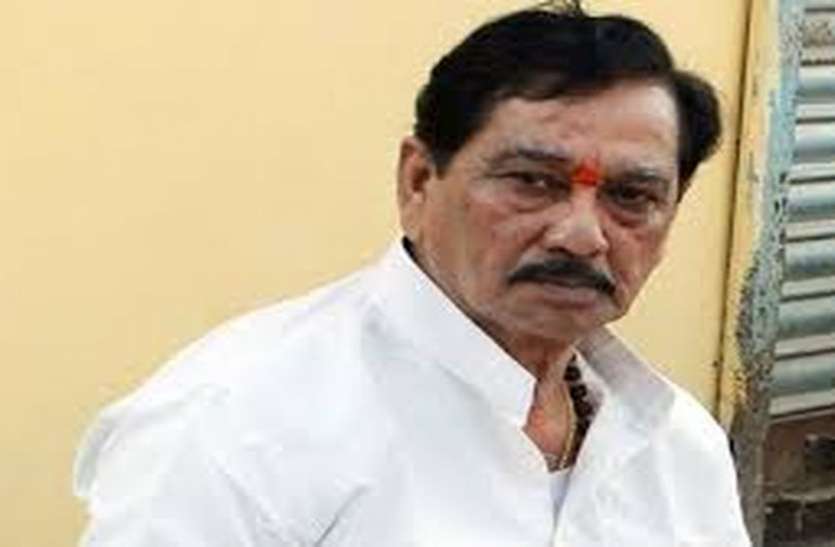 भाजपा के पहले विधायक रहे सत्तन ने सोशल मीडिया पर डाली कविता मुरली की ...