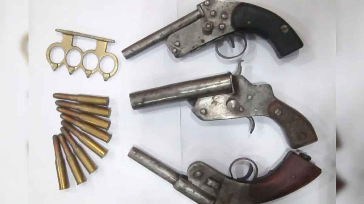 यूपी के रंगबाज लाइसेंसी नहीं अवैध तमंचे से जमाते हैं भौकाल, जानिए कैसे ...