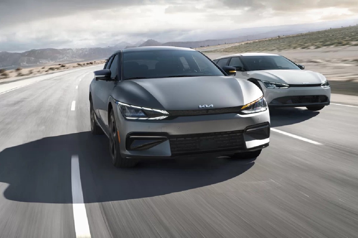 Kia EV6 : किआ लेकर आ रही है नई इलेक्ट्रिक कार, 500km तक की मिलेगी रेंज, इन 3 बातों को जानकर बना ...