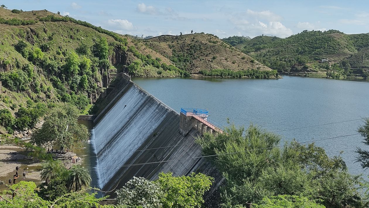 Video: टीडी डेम छलका, गिरने लगी दूध सी धाराएं | Patrika News