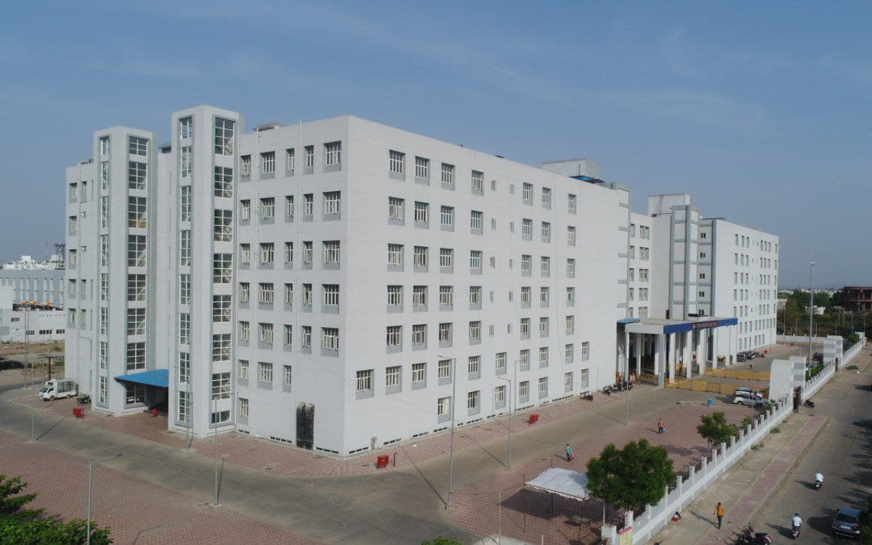 CM के ड्रीम में माफिया की सेंध, दलालों का अड्डा बना VIDISHA मेडिकल ...