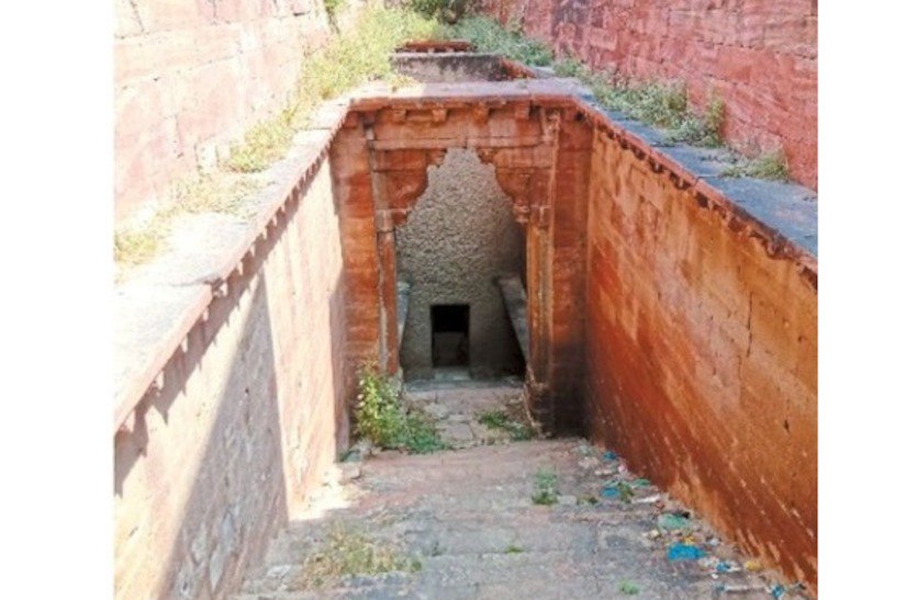 जब भूत ने मांगी थी माफी, राजस्थान की इस भूतों की बावड़ी की है अजब-गजब ...