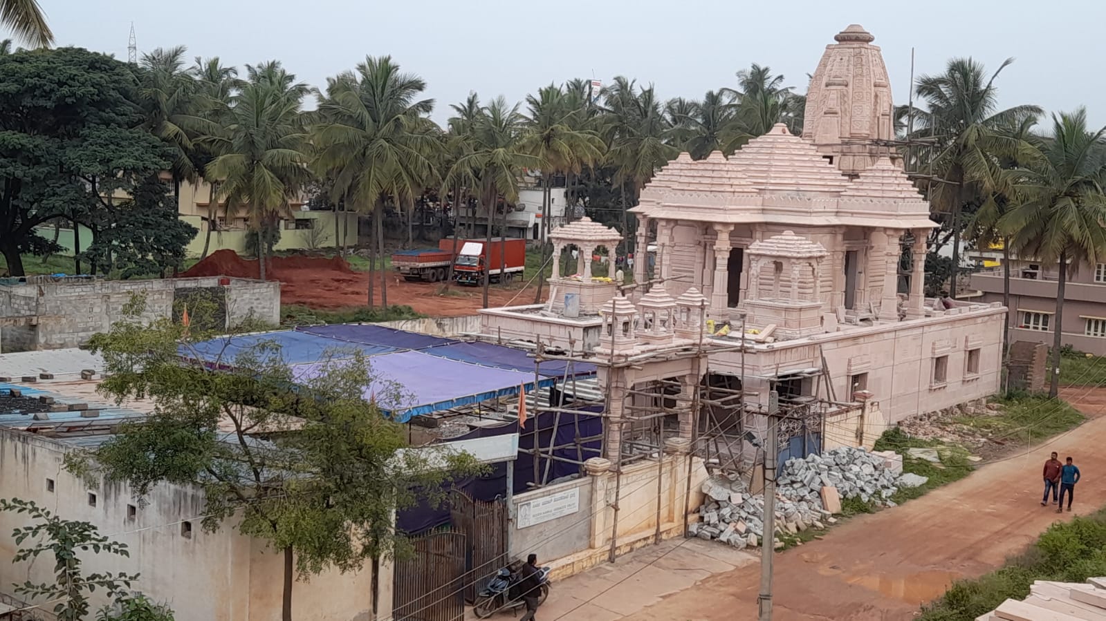 गुलाबी पत्थ्रर से सजेगा होसकोटे का आइमाता मंदिर | Patrika News | हिन्दी ...