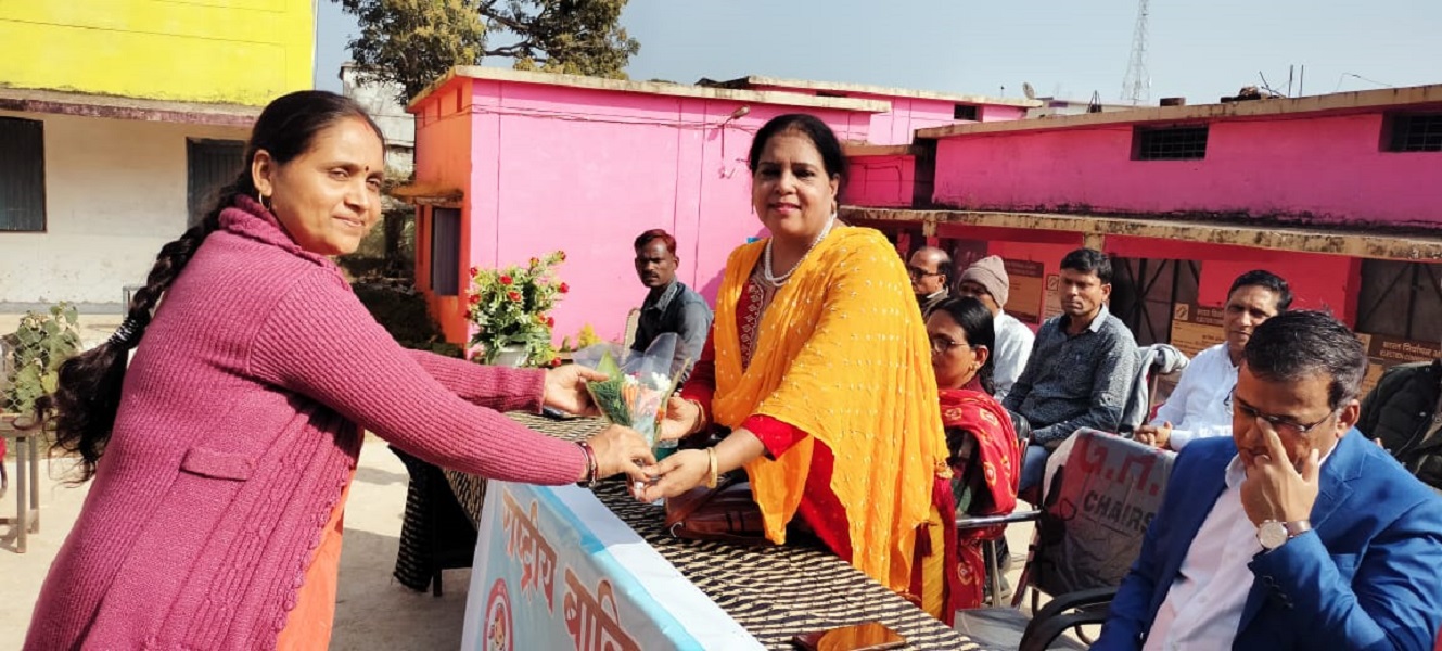 बालिकाओं को हक अधिकारों की दी जानकारी | Patrika News