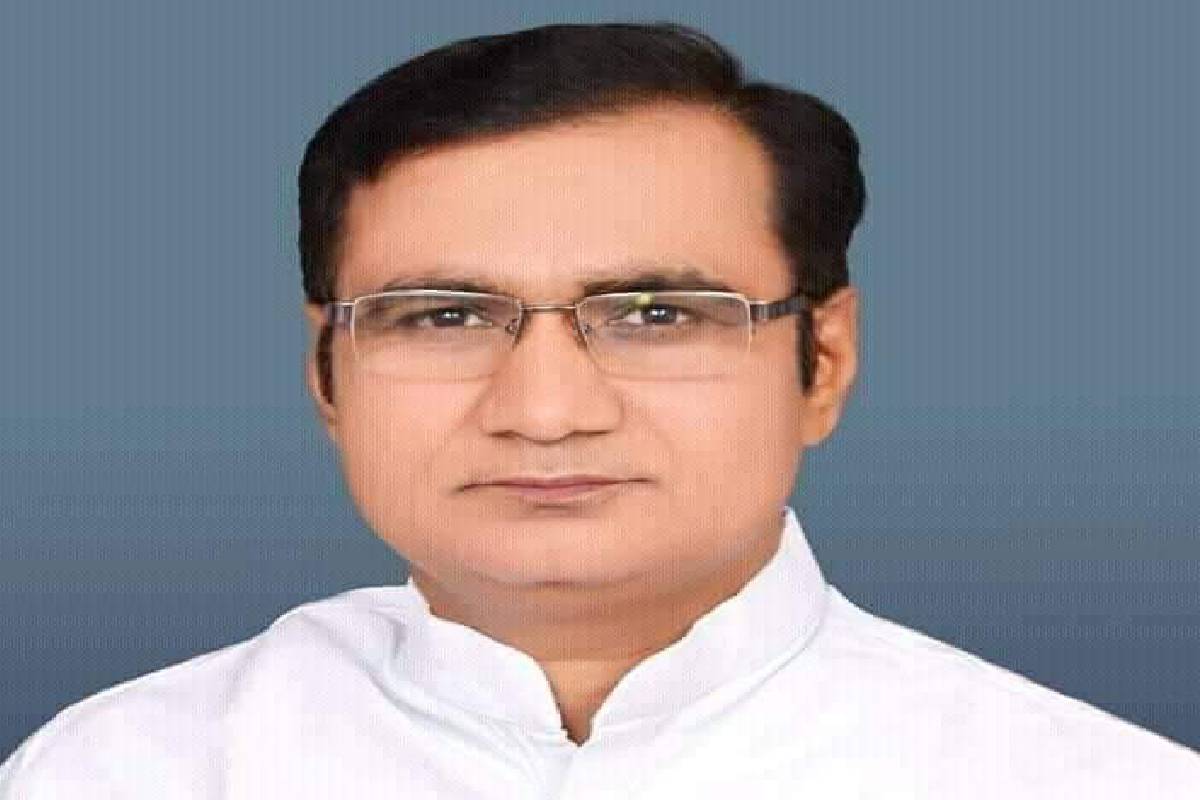 Varanasi News : भाजपा काशी क्षेत्र अध्यक्ष बने दिलीप पटेल, समर्थकों में ...