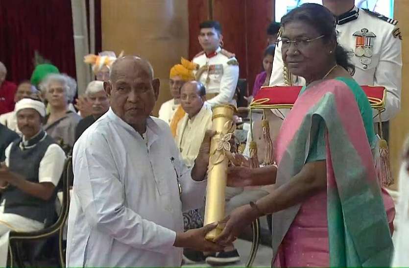 देखे वीडियो : हजारों को रोशनी देने वाले राजस्थान के मूलचंद लोढ़ा को ...