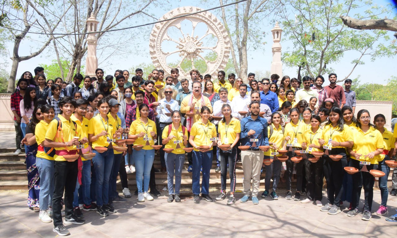 राजस्थान पत्रिका ‘पक्षी मित्र अभियान’ से जुड़ रहे लोग | People Joining ...