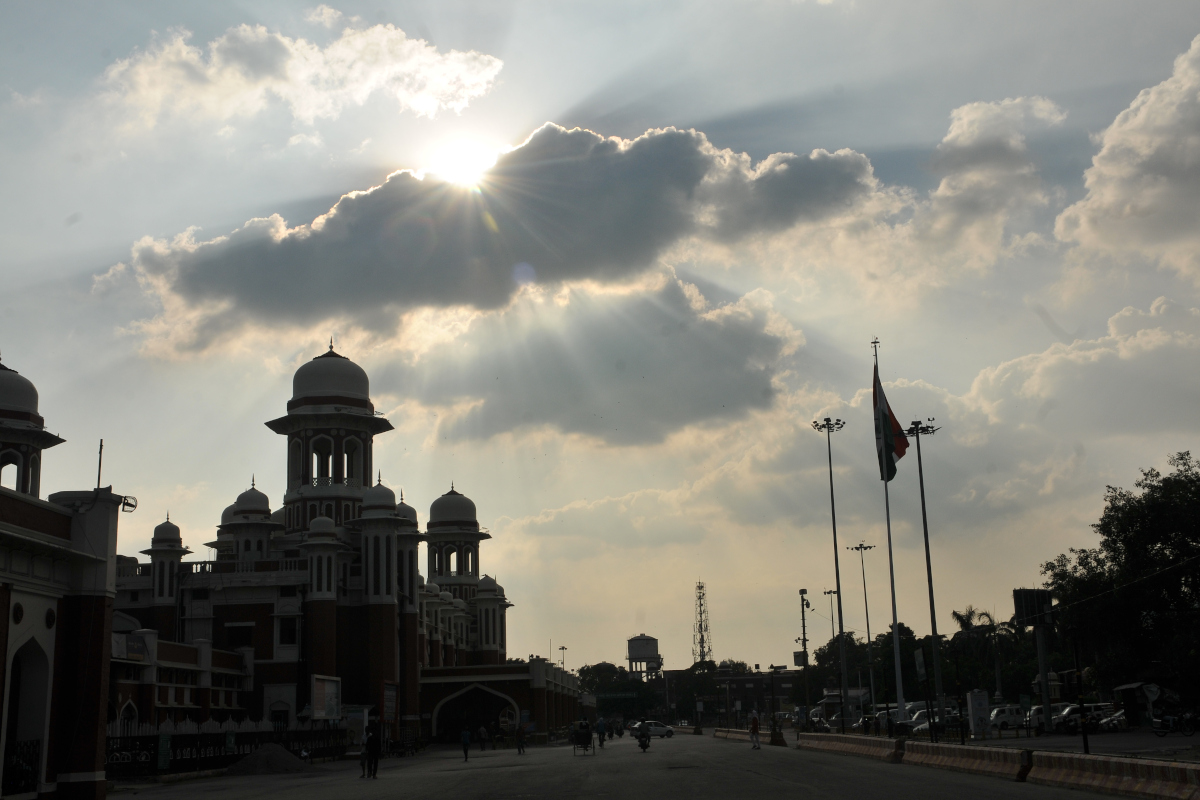 Lucknow Weather Today: लखनऊ में इस हफ्ते भीषण गर्मी, मौसम विभाग ने जारी ...