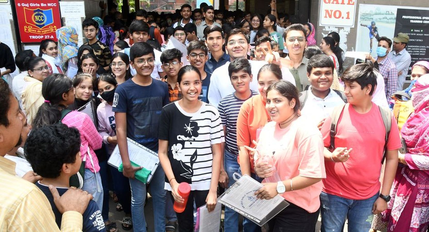 GSEB RESULT : 10वीं परीक्षा में 2,60,005 विद्यार्थी हो गए फेल | Gseb ...