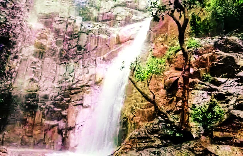 अलवर में यहां आएं और देखें वाटरफॉल | Come here and see the waterfall in ...