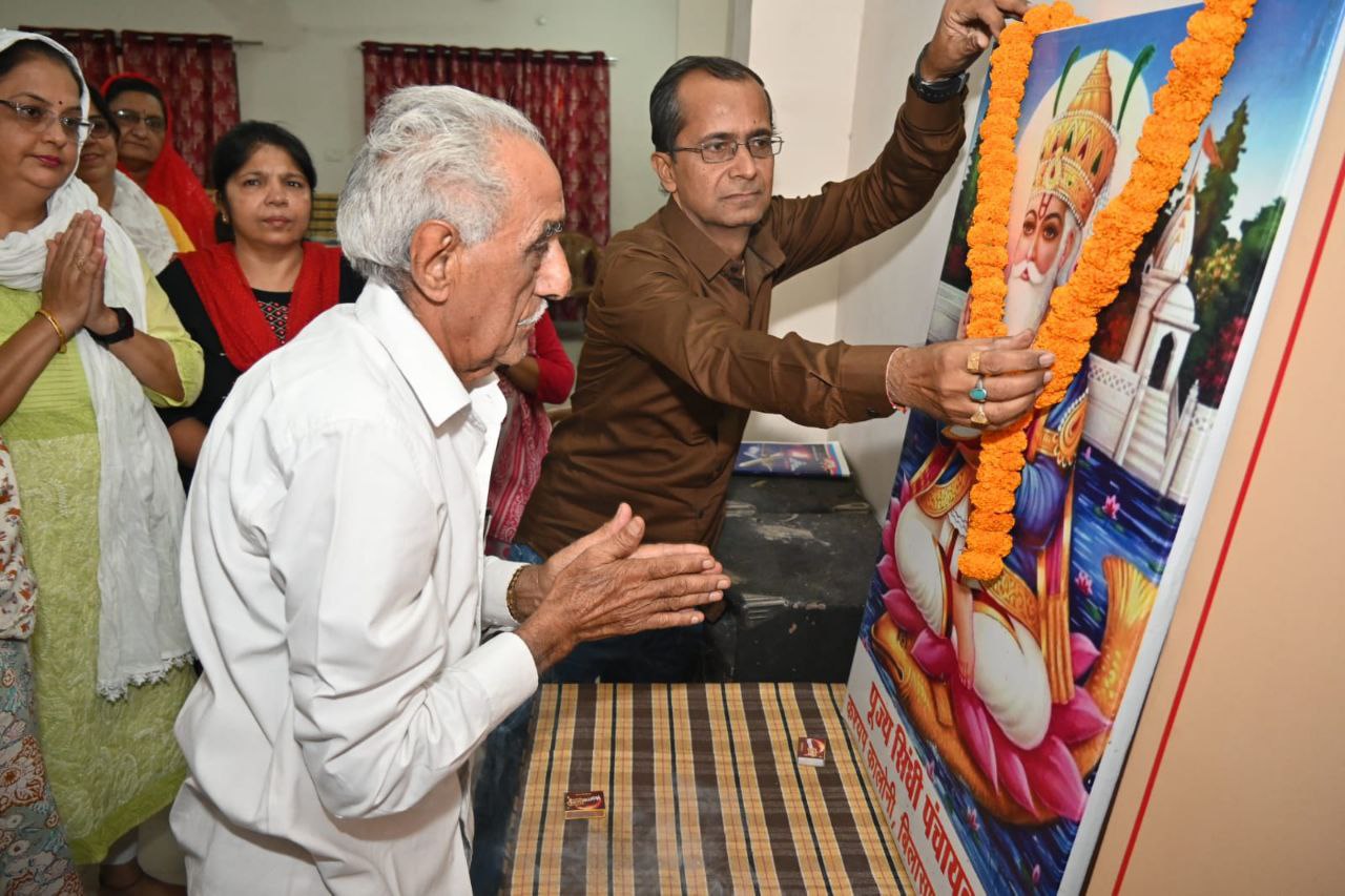 सिंधी समाज ने मनाया राजा दाहिर सेन का शहादत दिवस | Patrika News ...