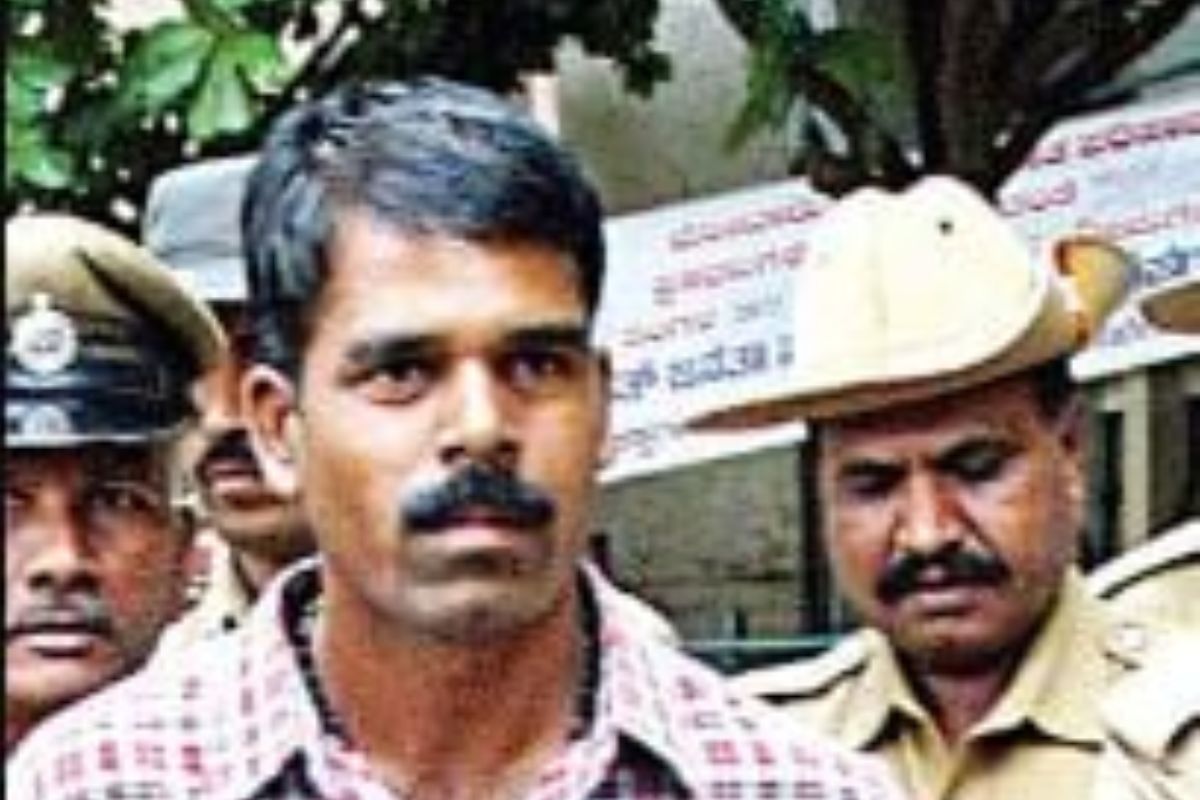 लेडीज अंडरगारमेंट पहनने वाले खूंखार रेपिस्ट उमेश की बदली गई जेल, 18 ...