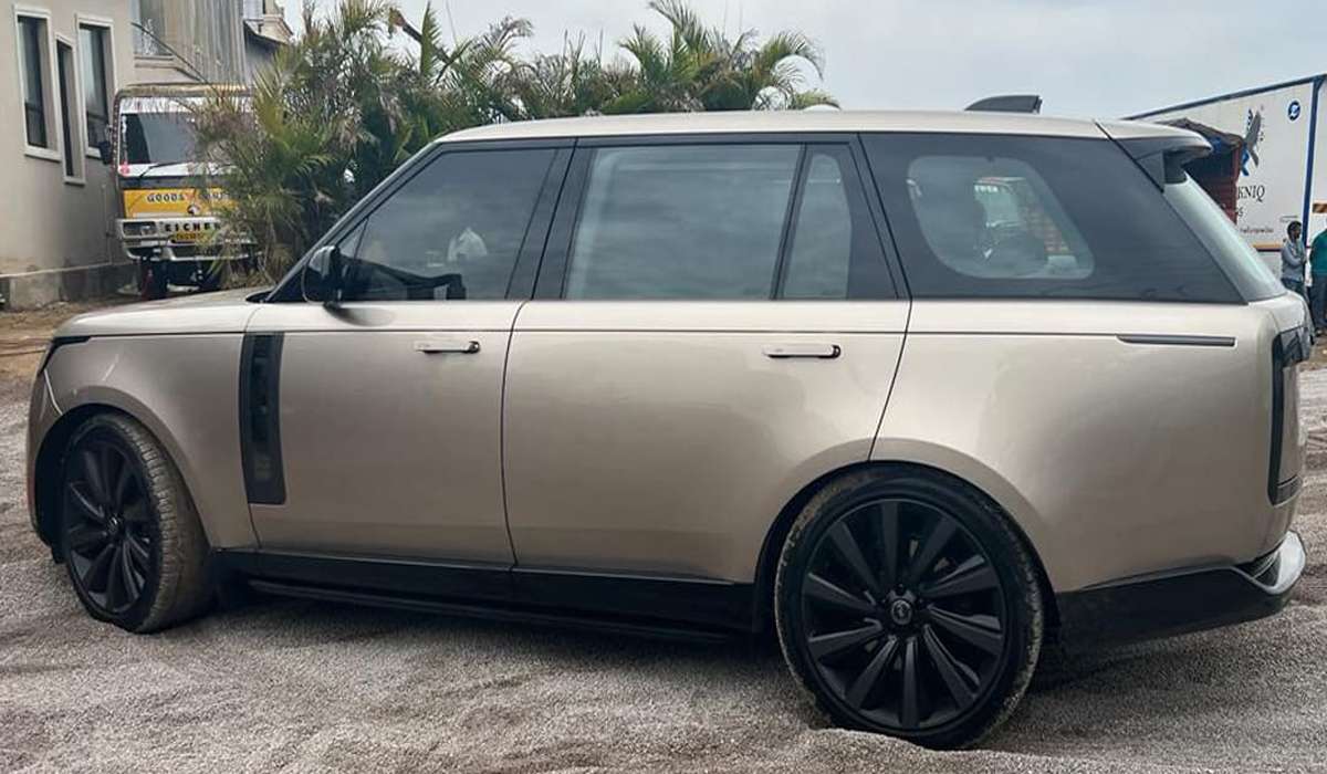 Mahesh Babu ने खरीदी सबसे महंगी रेंज रोवर, इस ख़ास कलर के साथ चौंका ...