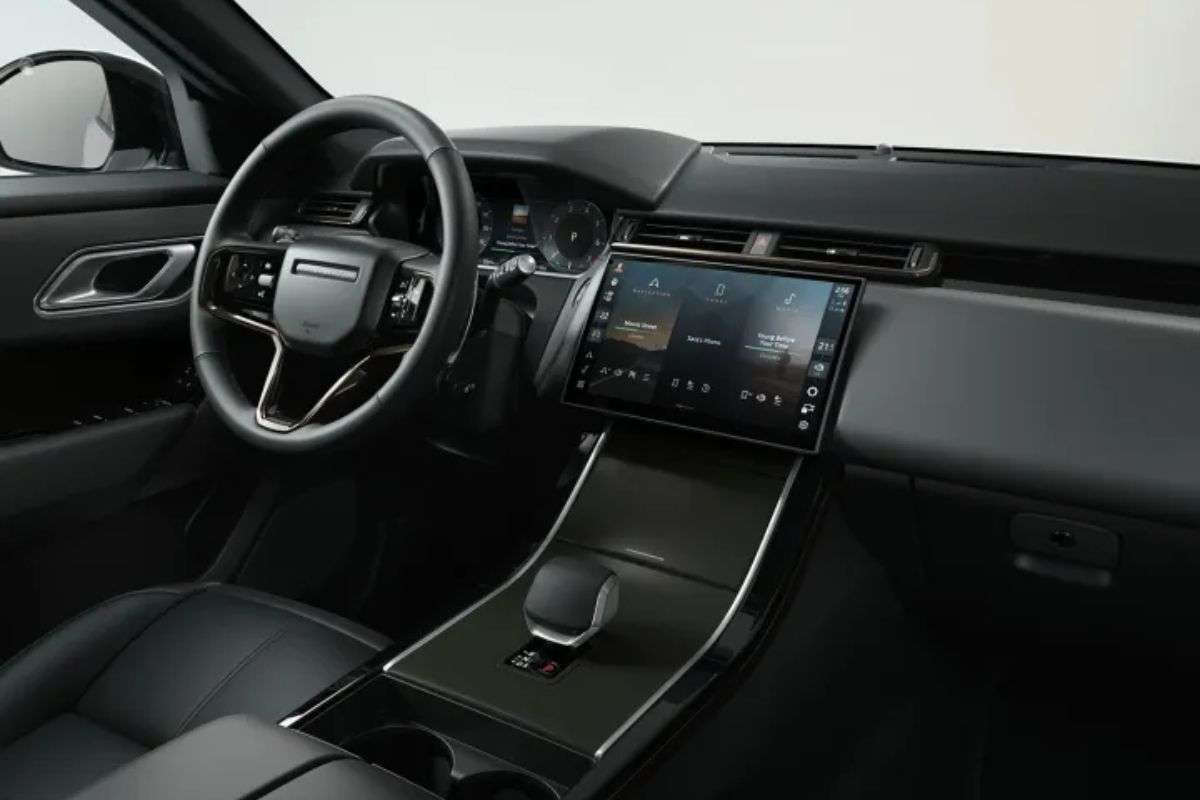 भारत में लॉन्च हुई Range Rover Velar facelift , जानें कीमत और बेहतरीन ...
