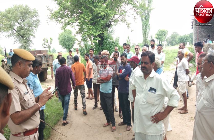 यहां खेत पर बने कमरे में युवक-युवती का शव फंदे पर झूलता मिला, शिनाख्त ...