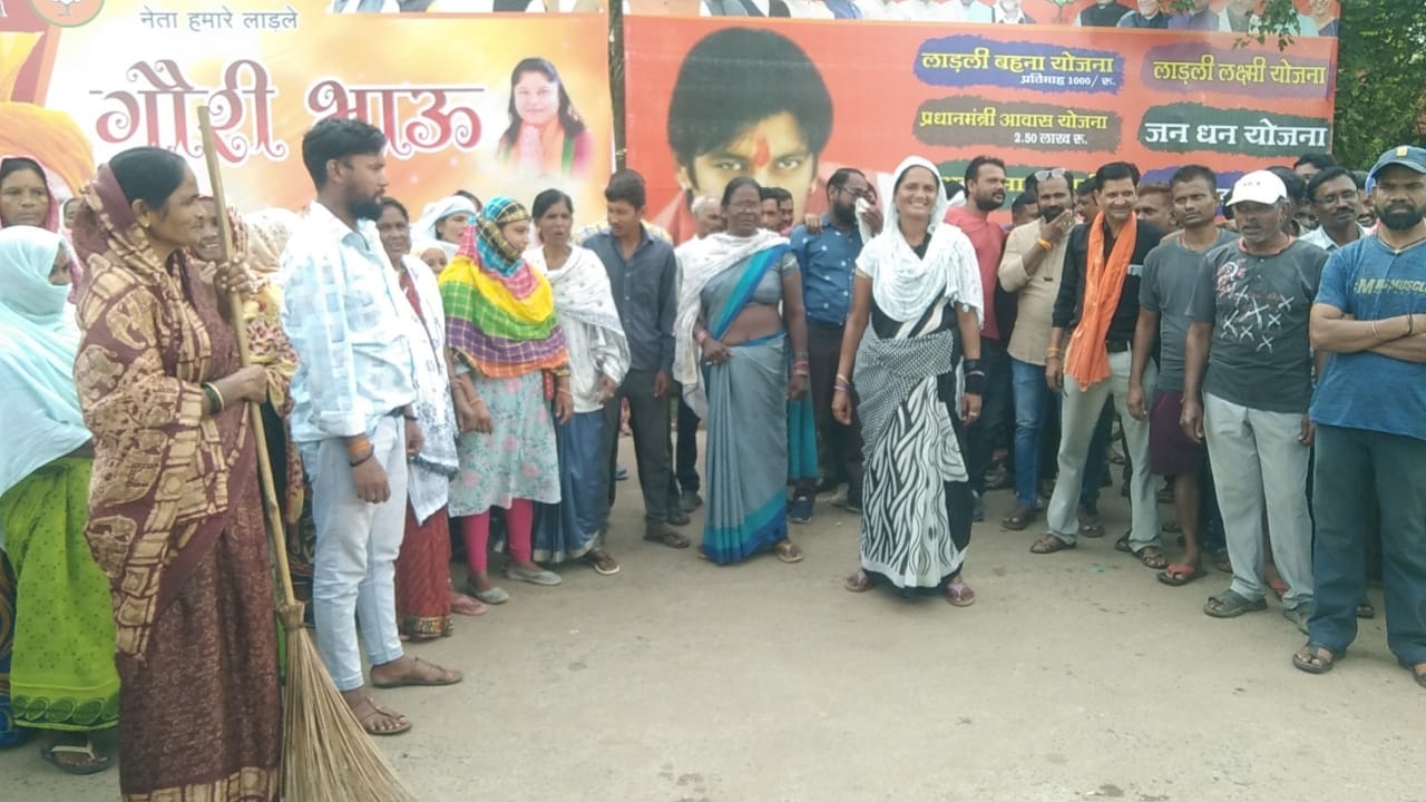 सफाई कर्मचारियों ने भी शुरु की हड़ताल | Patrika News