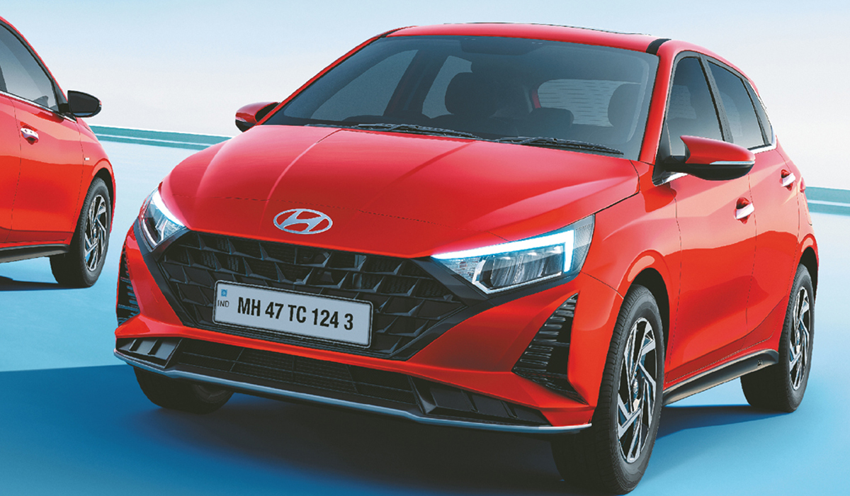 Hyundai ने नई i20 facelift को किया लॉन्च, कीमत 6.99 लाख रुपये से शुरू ...