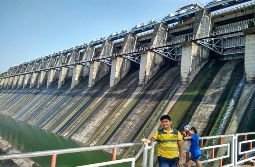 Monsoon Update: यहां जमकर बरस रहा मानसून, किसी भी वक्त खुल सकते हैं ...
