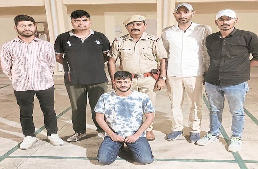 गैंगस्टर रोहित गोदारा का खास गुर्गा दानाराम पकड़ा गया, 75 हजार का था ...