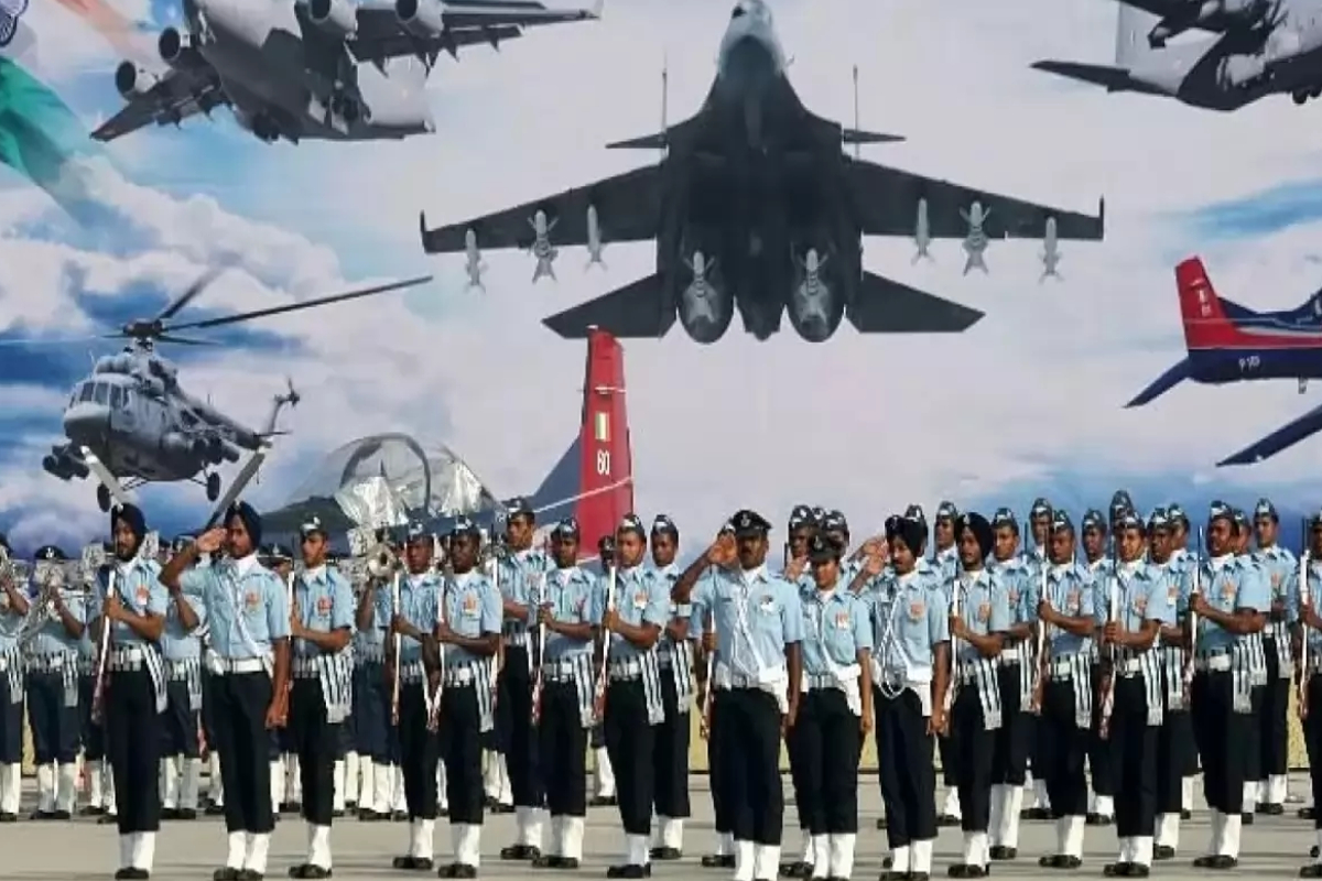 Indian Air Force: 72 वर्ष बाद आज इंडियन एयरफोर्स को मिलेगा नया ध्वज ...
