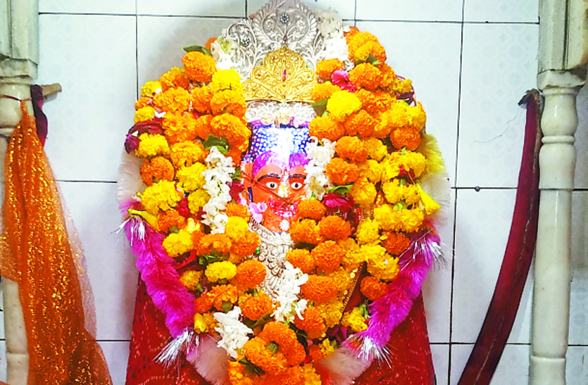 गांव में चोरों के आने पर आवाज देकर जगाती थी चामुण्डा माता, आस्था का ...