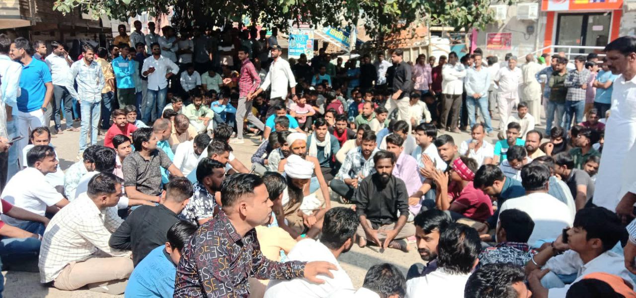 VIDEO: राजस्थान में यहां सोशल मीडिया पर धार्मिक टिप्पणियां करने पर ...