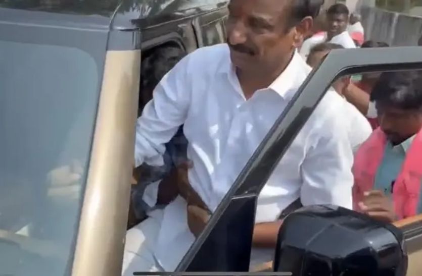 BRS सांसद कोथा प्रभाकर रेड्डी पर जानलेवा हमला, संदिग्ध ने पेट में घोंपा ...