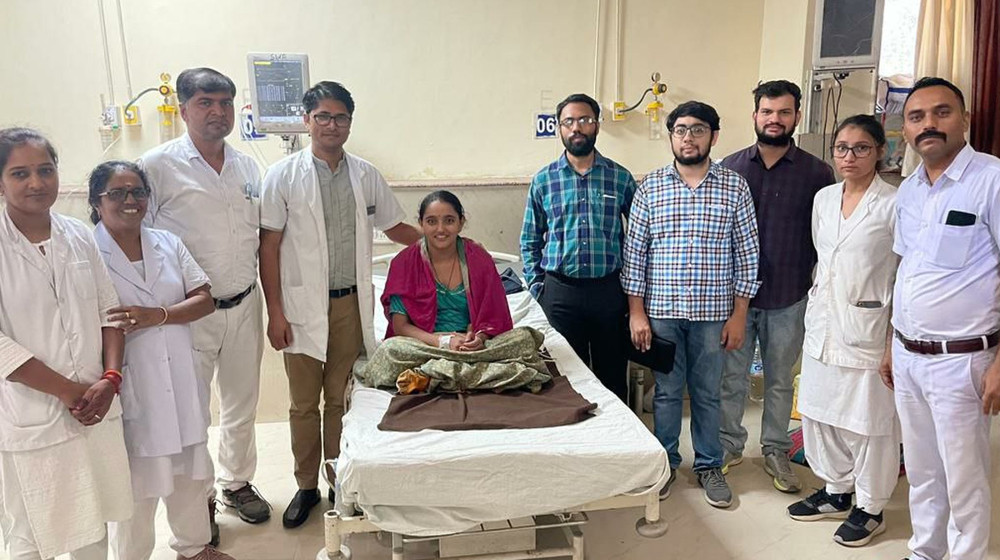 डॉक्टरों ने की जटिल सर्जरी, महिला के पेट से निकाली तरबूज जितनी बड़ी ...