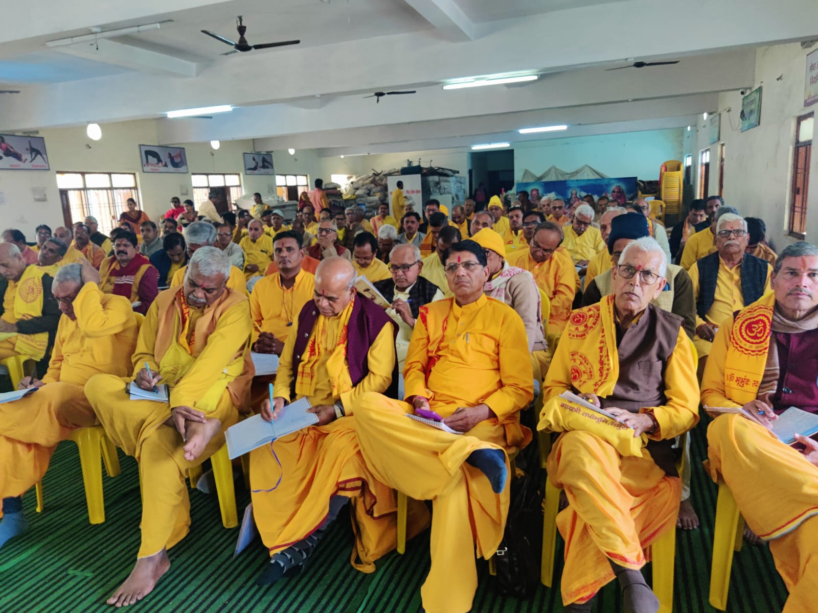 54 हजार 930 गांवों में भ्रमण करेगी गायत्री श क्तिपीठ की अखंडदीप ...