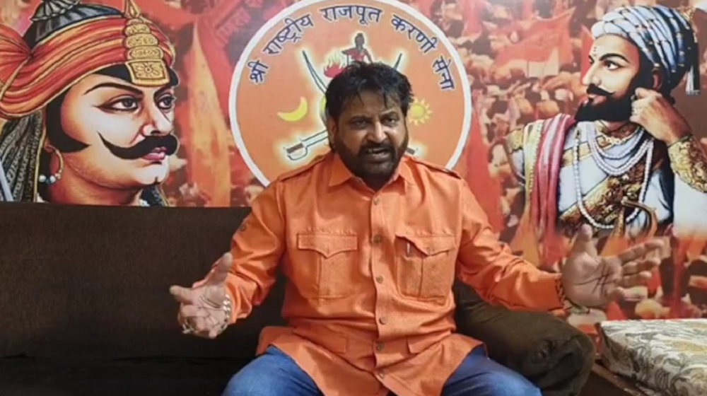 करणी सेना के प्रदेशाध्यक्ष सुखदेव सिंह गोगामेड़ी की हत्या, जानें कौन थे ...