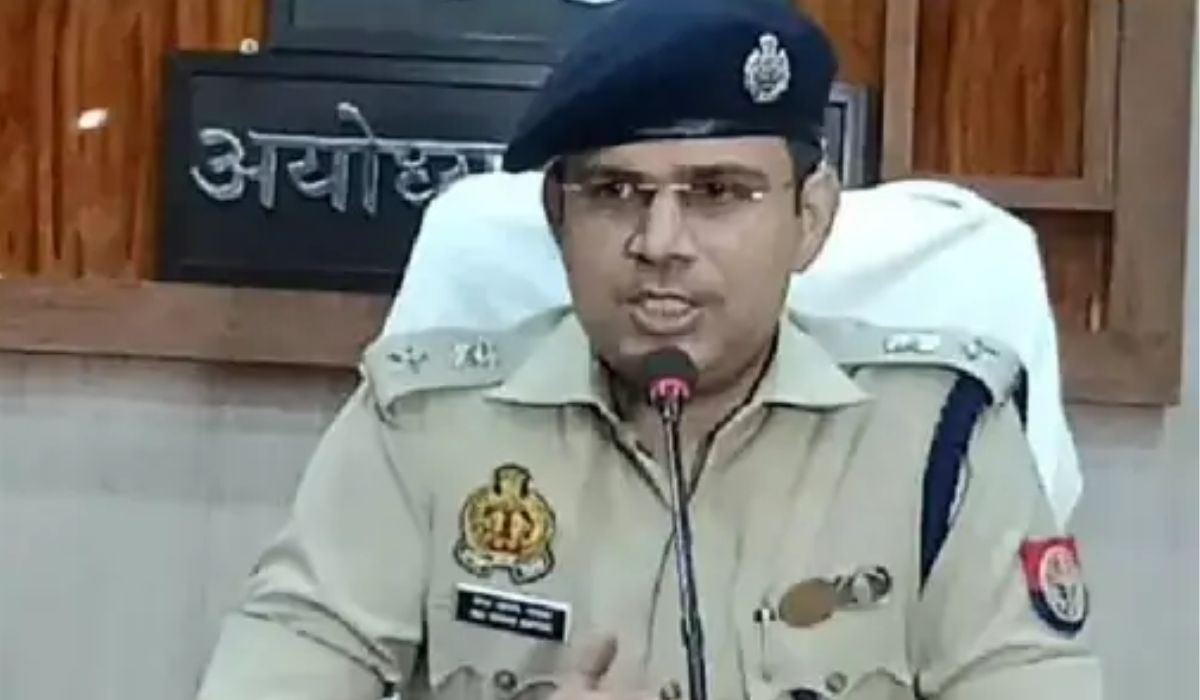 रामलला की प्राणप्रतिष्ठा से पहले अयोध्या में बड़ा फेरबदल, कई इंस्पेक्टर ...