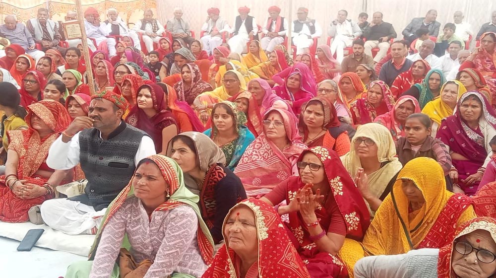 नानी बाई रो मायरो कथा के समापन में उमड़े श्रद्धालु, हुए भाव विभोर ...