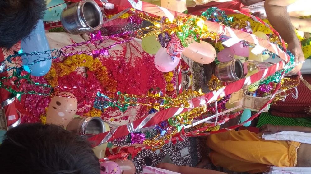 मरने के बाद व्यक्ति के कान और नाक में क्यों लगाई जाती है रूई, ये है ...