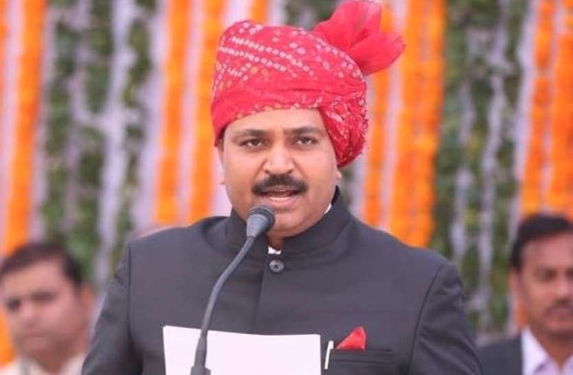 Tikaram Jully: कांग्रेस ने टीकाराम जूली को नेता प्रतिपक्ष बनाकर चौंकाया ...