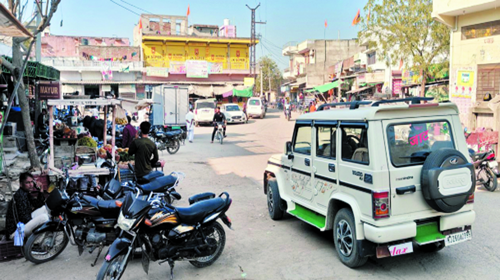 पीपलू में 6 साल के बाद चली रोडवेज, बस को घुमाने के लिए नहीं मिलती ...