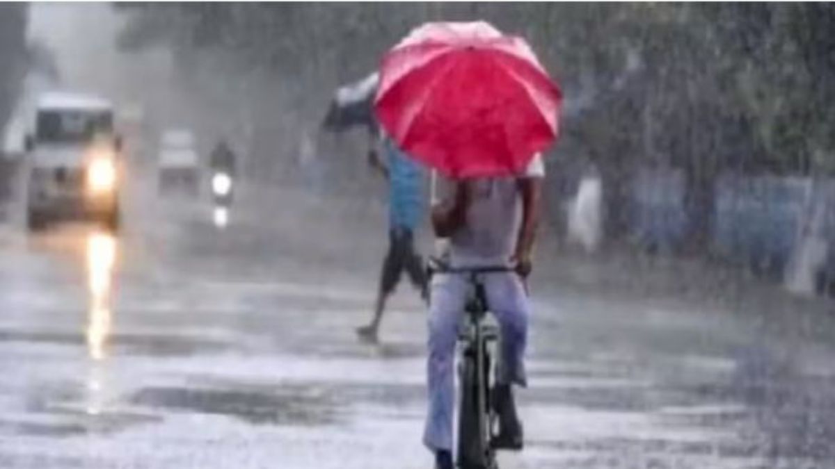 UP Weather Update: मूसलाधार बारिश और ओले से होगी मार्च की शुरुआत, बर्फीली हवाओं से गिरा पारा