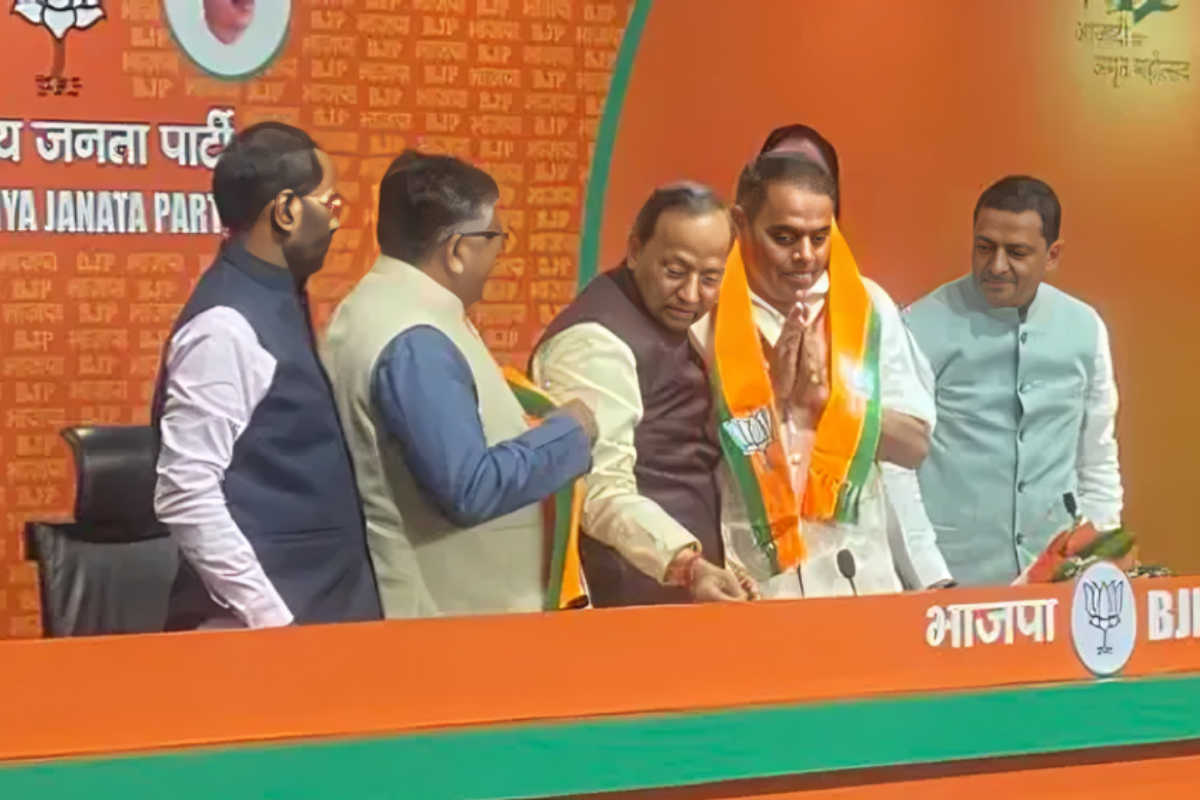 कांग्रेस नेता राजेश मिश्रा भाजपा में हुए शामिल, वाराणसी से रह चुके हैं सांसद | Former Varanasi ...