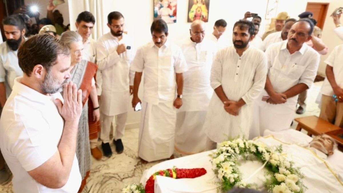 Lok Sabha Elections 2024: चुनाव में जीत के लिए नेता की कब्र पर मत्था ...