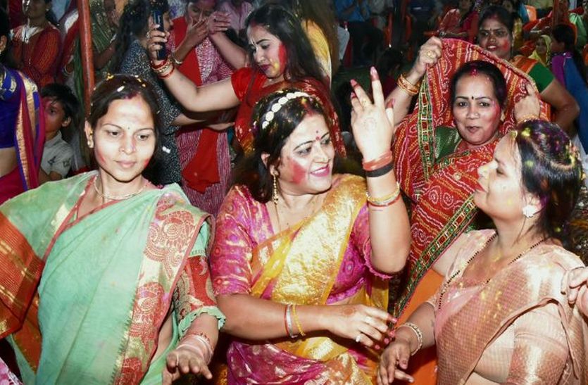 #Ratlam : ओ मेरे बांके बिहारी लाल तू ना करियो इतना श्रृंगार… | O my ...