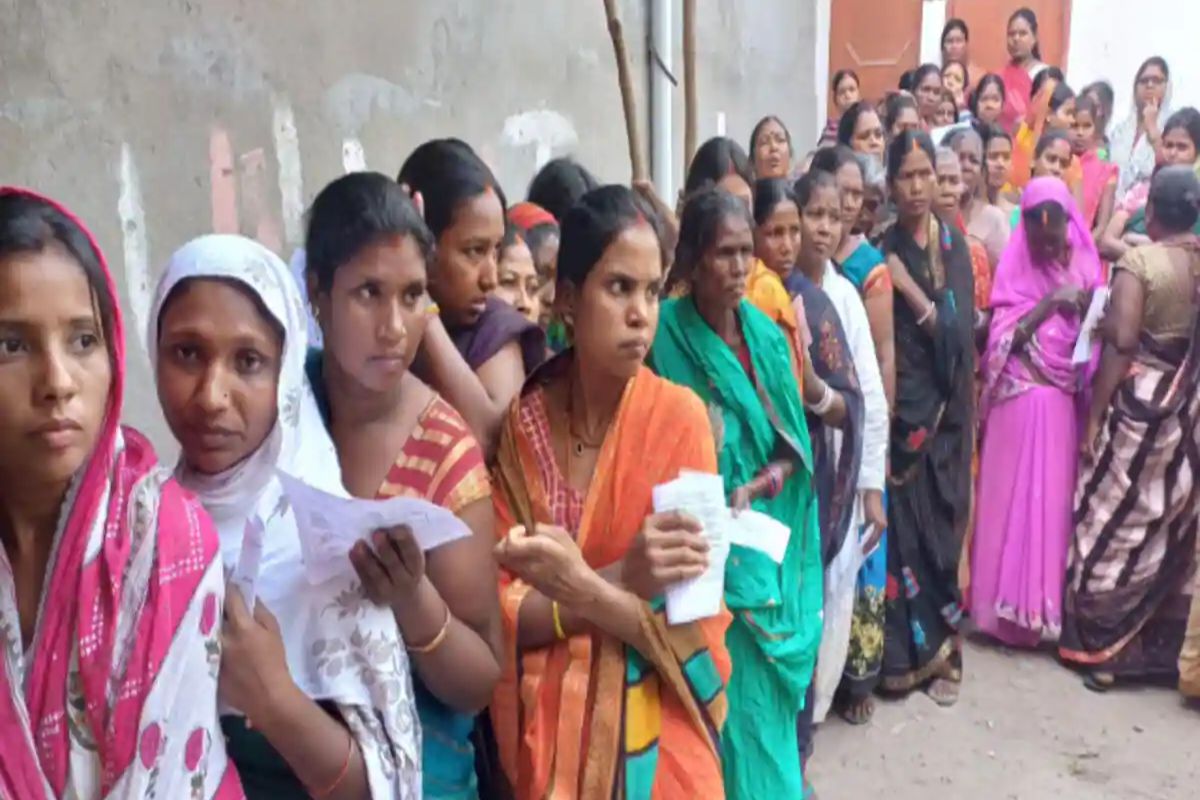 यूपी की 14 लोकसभा सीटों पर दोपहर 3 बजे तक 47.55% मतदान, जानें कहां ...