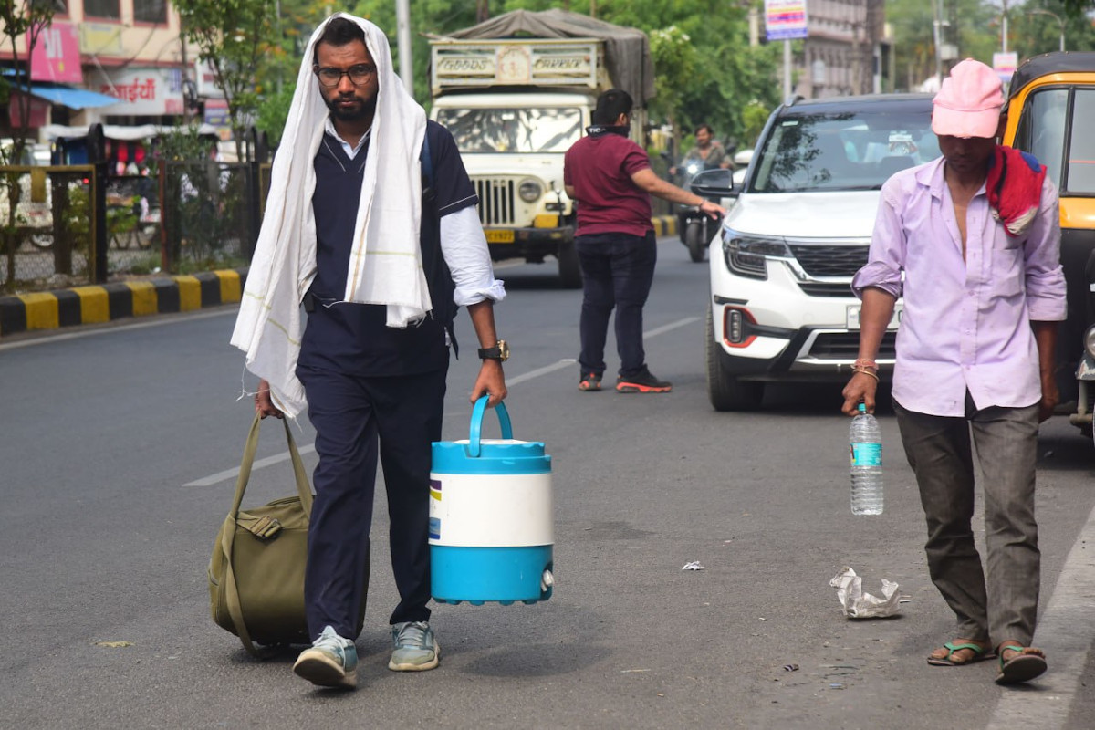 UP Monsoon Update: उत्तर प्रदेश में भीषण लू का कहर जारी, 16 जून के बाद ...
