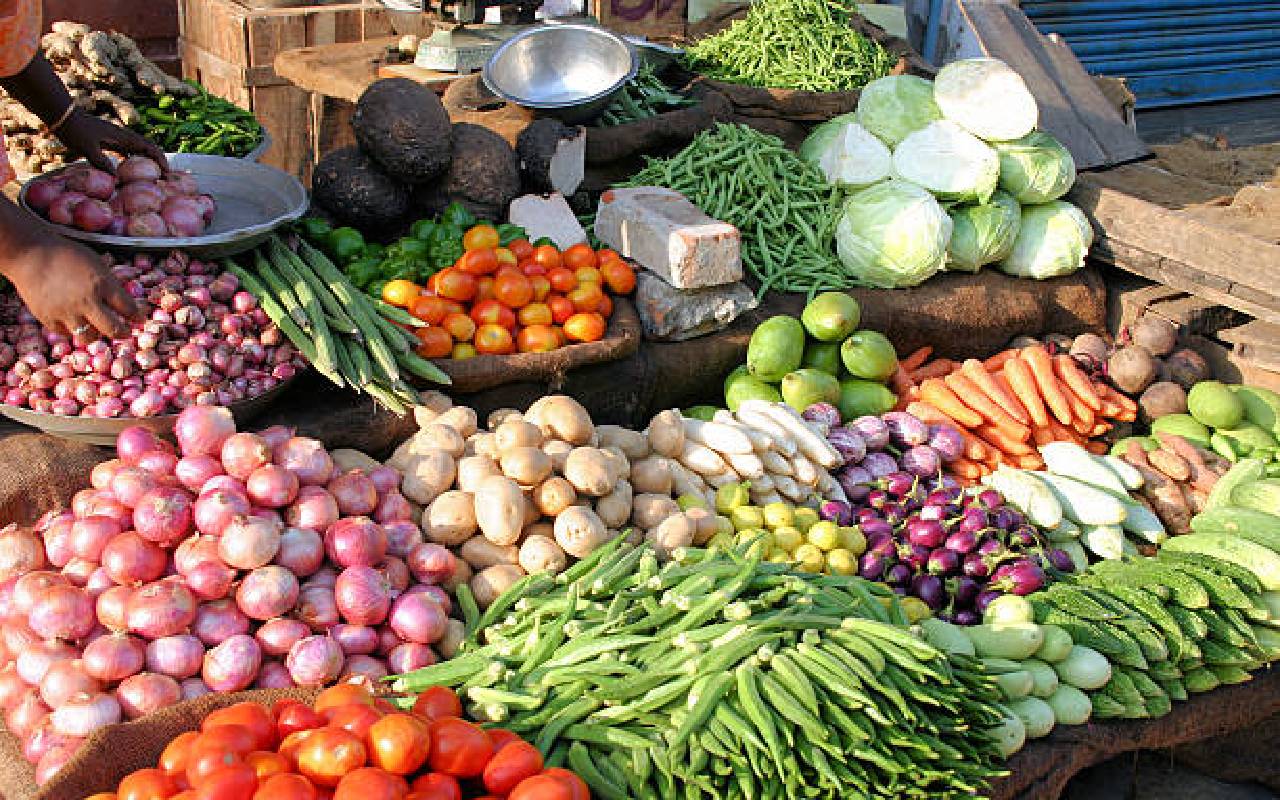 Vegetable Price Hike in MP: टमाटर, प्याज, आलू हुआ महंगा, दूसरी सब्जियों के दाम सुनते ही उड़ रहे ...