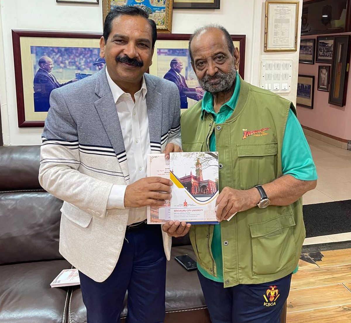 पूर्व क्रिकेटर विश्वनाथ, शिक्षाविद जयराम को मानद डॉक्टरेट | Patrika News