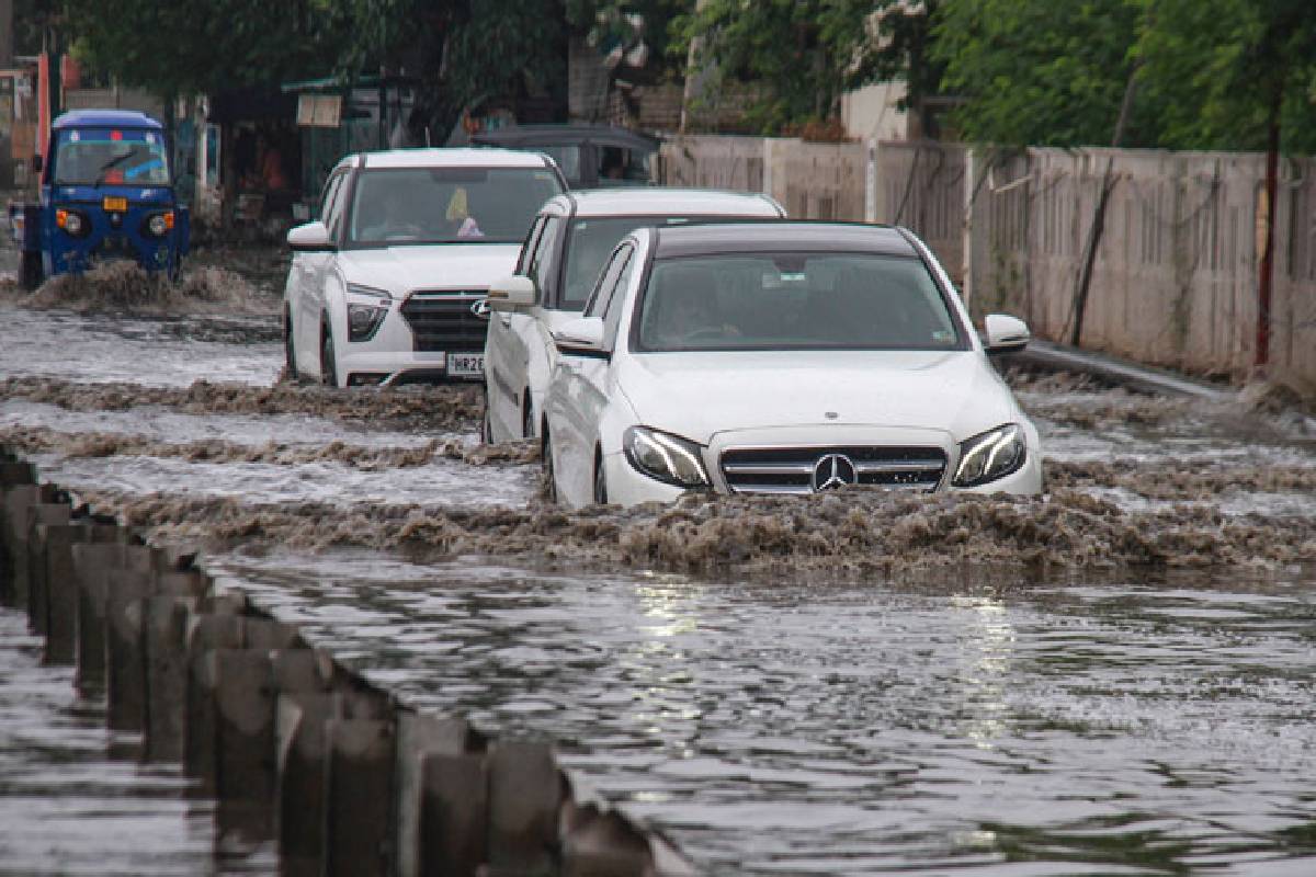 MP Rain: मौसम विभाग की चेतावनी, 27 जिलों में बारिश का Red अलर्ट जारी | MP Rain: Red alert issued ...
