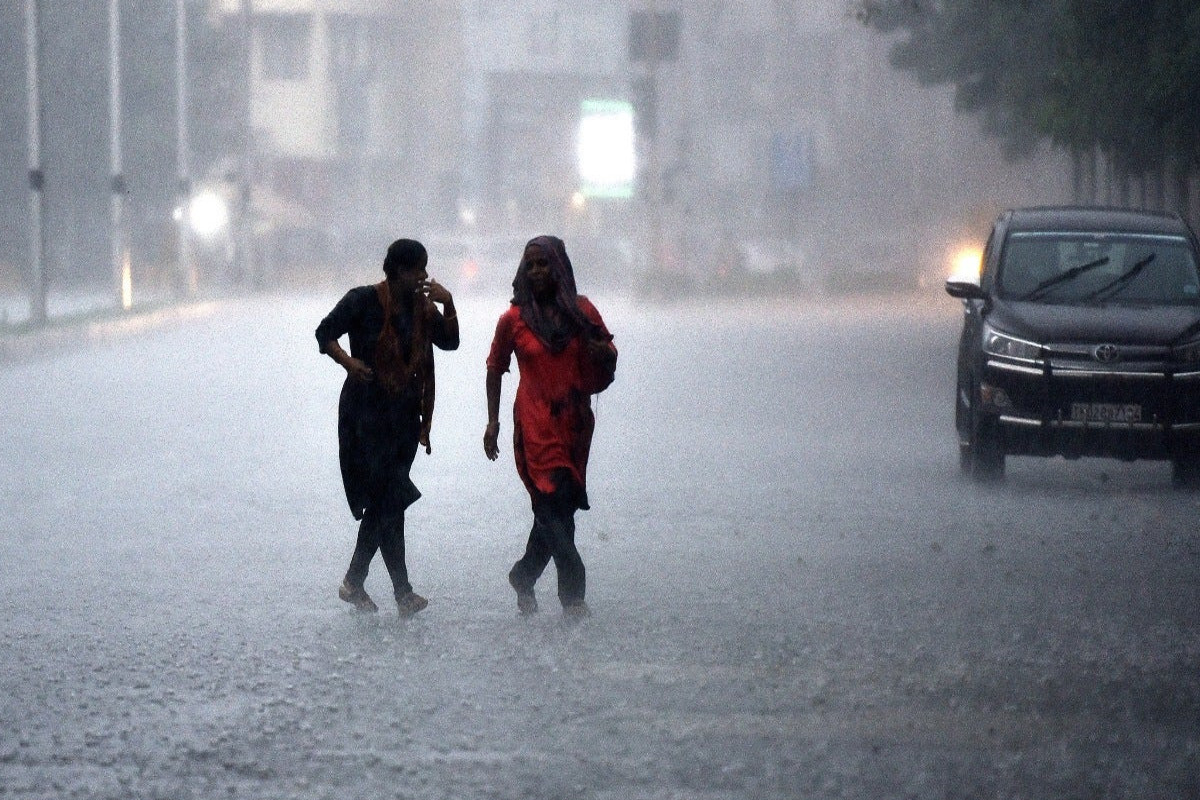 Heavy Rain Warning: फिर बदली मानसून की ट्रफ लाइन, राजस्थान में भारी बारिश की बड़ी चेतावनी जारी ...